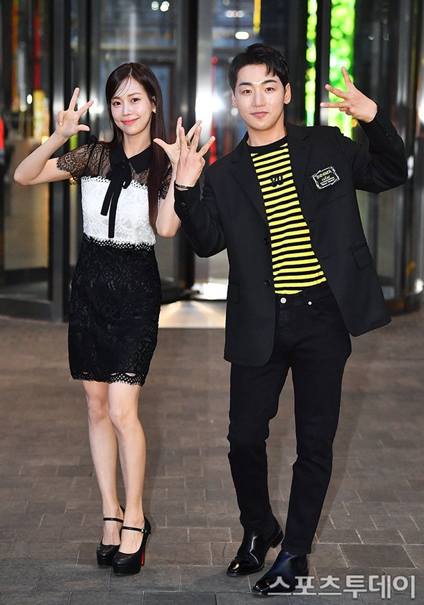 [ST포토] 강예슬-박군, '입담으로 뭉친 2MC' : 네이트 연예