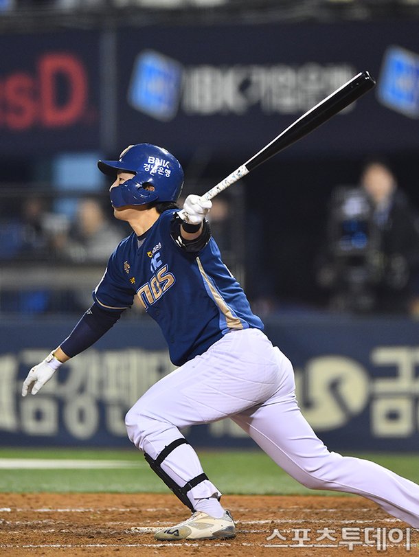 '홈런 쾅쾅쾅' NC, SSG 3연전 싹쓸이…10-1 완승 : 네이트 스포츠
