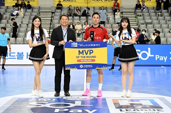인천도시공사 정수영, H리그 남자부 5R MVP 등극…베스트팀은 두산 : 네이트 스포츠