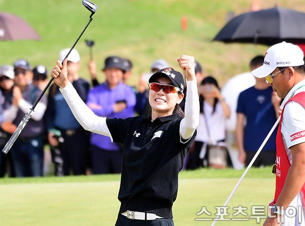 [ST포토] 이정민, 2024 KLPGA 챔피언십 우승 : 네이트 스포츠