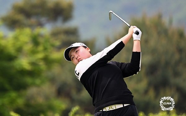 '19살 신예' 이승민B, KLPGA 2024 점프투어 4차전서 생애 첫 우승 : 네이트 스포츠