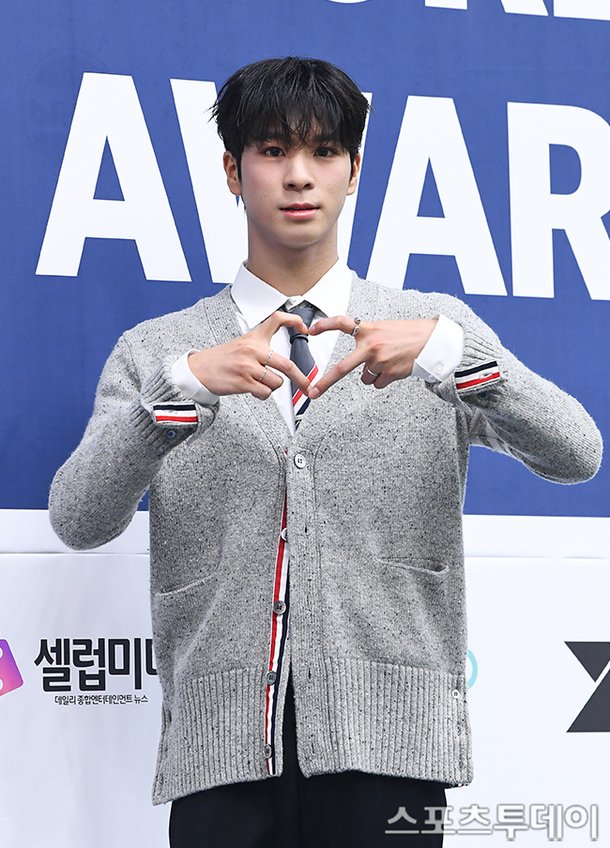 [ST포토] 상남자가 된 JD1 : 네이트 연예