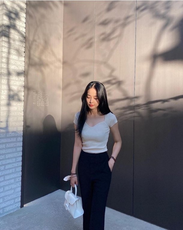 '168cm·46kg' 이주연, 현역 걸그룹 압살 몸매…이렇게 말라도 되나 : 네이트 연예