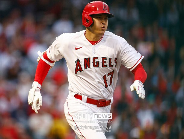 동료가 올린 사진 한 장, 모두가 왜 오타니 손을 보고 놀랐나 : 네이트 스포츠