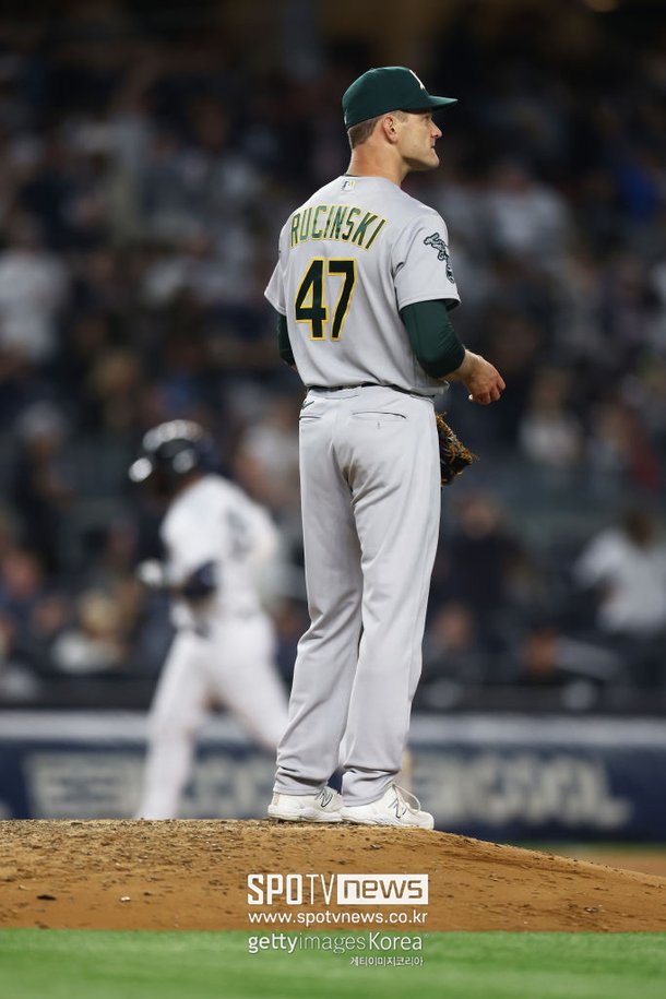 35세에 ML 왔는데 수술이라니…KBO 19승→15승→10승 에이스의 비극 : 네이트 스포츠