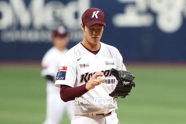 인대 파열된 날 156㎞를 던지다니…KBO 역대급 괴물, MLB는 그 위력 기억하고 있다 : 네이트 스포츠