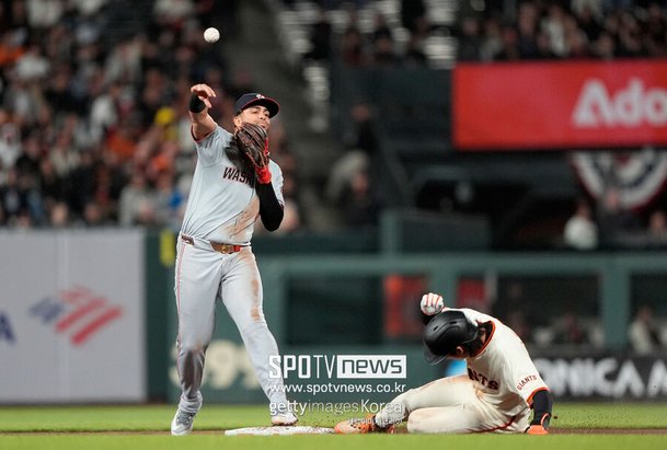 '156km 공략에 예술적 배트 컨트롤' 이정후 또 멀티히트 작렬, SF는 9회 천금찬스 놓쳤다 : 네이트 스포츠