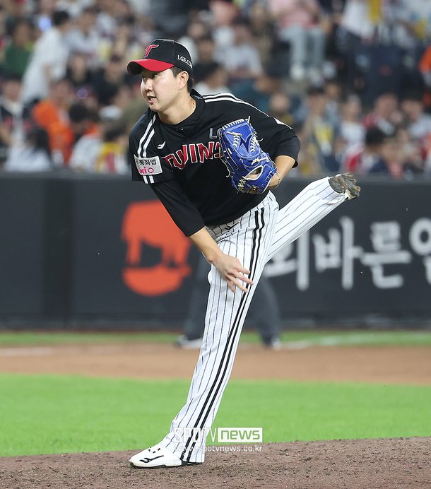 151km 던져도 볼볼볼볼…LG 마무리투수가 이렇게 무너질줄 누가 알았나 : 네이트 스포츠