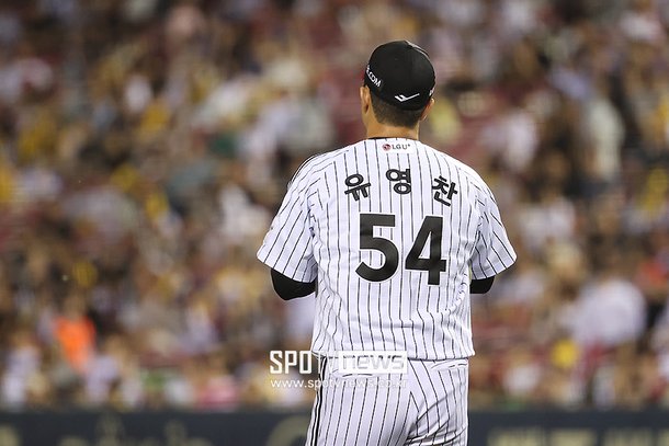 151km 던져도 볼볼볼볼…LG 마무리투수가 이렇게 무너질줄 누가 알았나 : 네이트 스포츠