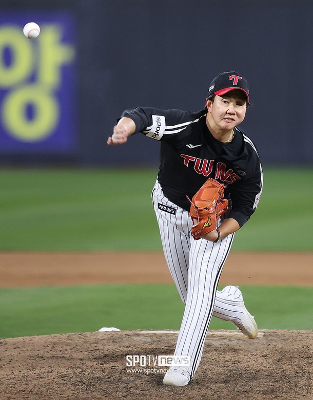 151km 던져도 볼볼볼볼…LG 마무리투수가 이렇게 무너질줄 누가 알았나 : 네이트 스포츠