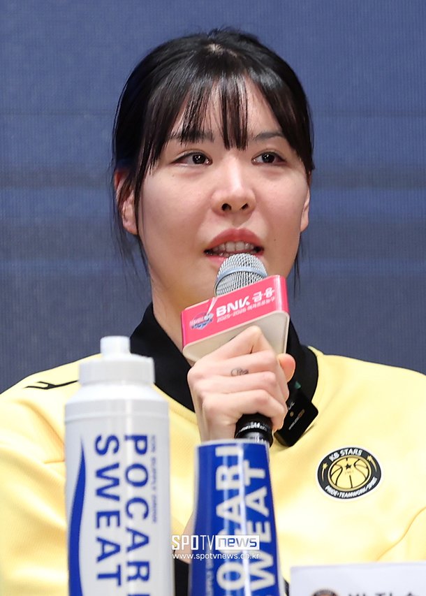 8관왕 박지수가 돌아왔다 "이젠 20대 후반이라 부상과 싸움"…'WKBL' 우승 후보 1순위는 KB : 네이트 스포츠