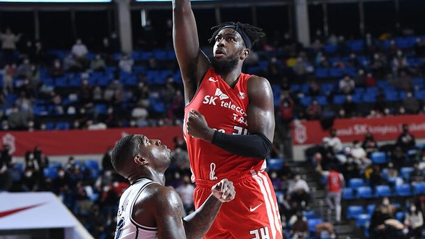 프로농구 SK, KCC에 17점 차 대역전승…워니 42점 : 네이트 스포츠