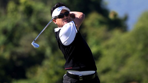 54세 최경주, KPGA투어 SK텔레콤오픈 2R 6타 차 선두 : 네이트 스포츠