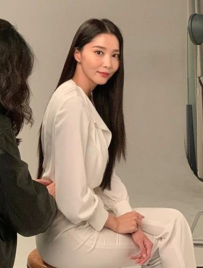 오윤아, tvN Story '터치美' MC 발탁…패션·뷰티 꿀팁 공유 : 네이트 연예