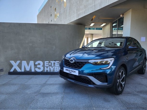 [권영준의 독한 카 다이어리] 유러피안 감성 충만 XM3 E-TECH 하이브리드 : 네이트 뉴스