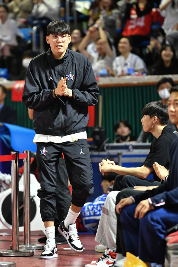 '오세근·최준용·문성곤 포함' KBL, 2023 FA 최종 47인 명단 공시 : 네이트 스포츠