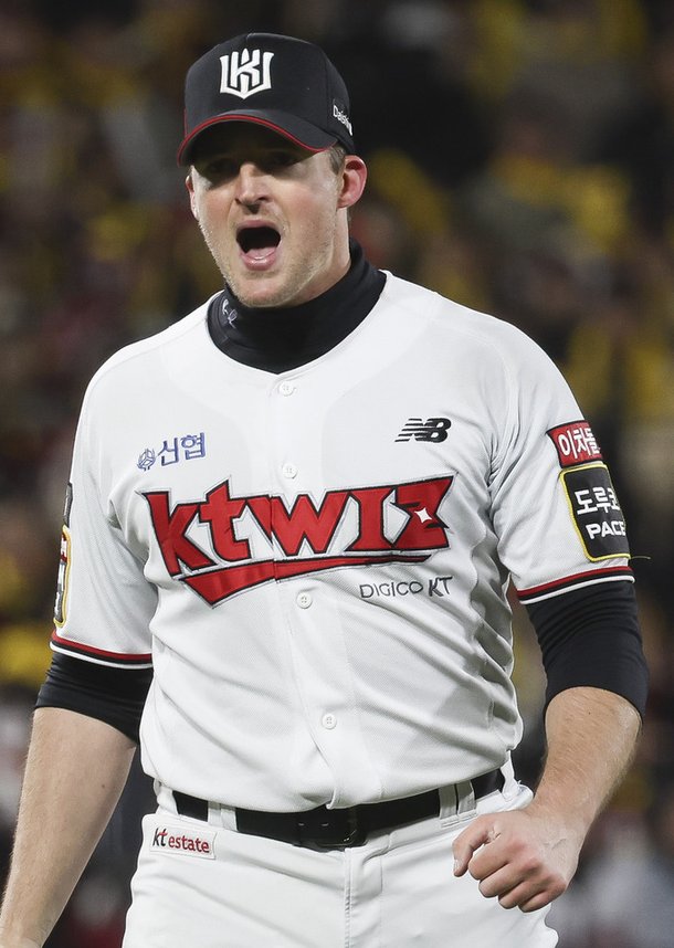 [KS3] '무너진 LG강자' KT 벤자민…5이닝 4실점 와르르 : 네이트 스포츠