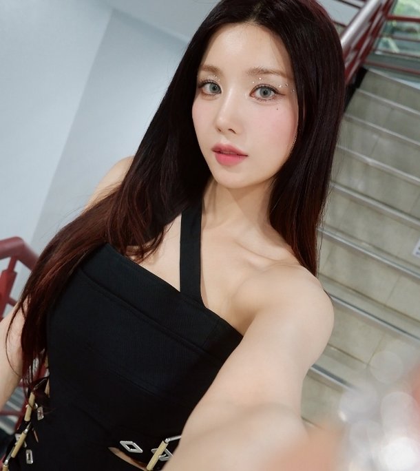 권은비, 블링블링 미인 [스타★샷] : 네이트 연예