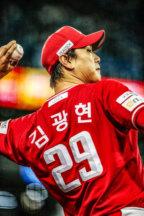 [준PO4] 모든 걸 쏟아 부은 84구…SSG의 캡틴, 김광현입니다 : 네이트 스포츠
