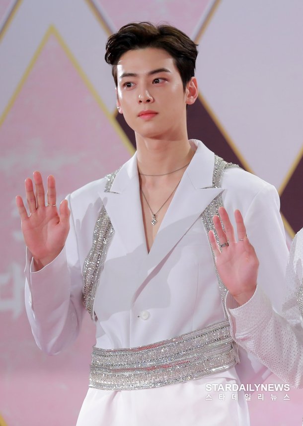 [S포토] 아스트로 차은우, '찢었다 (2019 KBS 가요대축제) : 네이트 연예