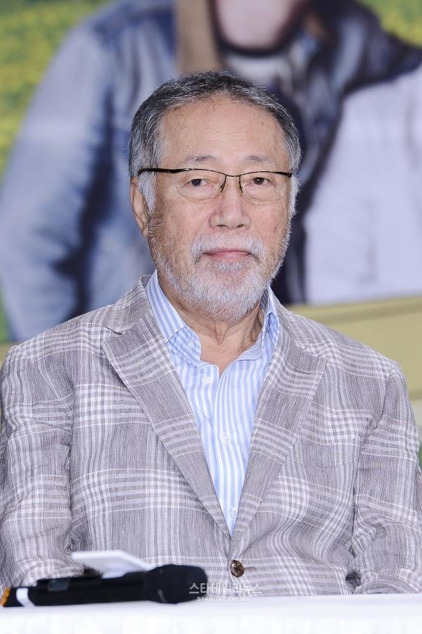 원로배우 변희봉 췌장암 투병 끝에 별세…향년 81세 네이트 뉴스