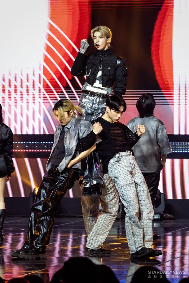 [S포토] JD1, '아이돌 데뷔 무대~' (502회 쇼챔피언) | 아이돌24시 : 네이트 연예