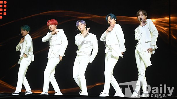 [TD영상] AB6IX, 센스 넘치는 완성형 아티스트돌의 컴백 'BLIND FOR LOVE' | 아이돌24시 : 네이트 연예