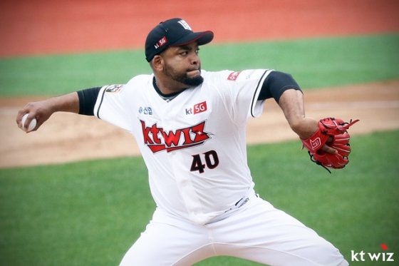 현장리뷰] 데스파이네 8이닝 7K 무실점! KT, KIA에 5-0 완승 : 네이트 스포츠