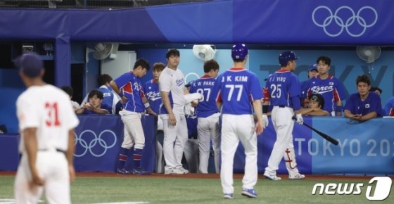 내년 AG 대표팀 확 바뀐다, KBO "유망주 주축 아마선수도 검토" : 네이트 스포츠