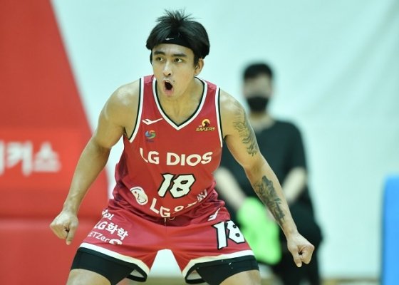 'KBL 데뷔' LG 구탕, D리그서 트리플더블 쾌거 : 네이트 스포츠