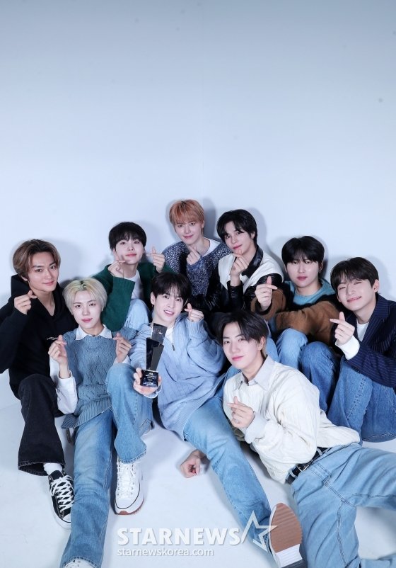 크래비티 '2022 AAA' 이모티브상 수상했어요![★포토] : 네이트 연예