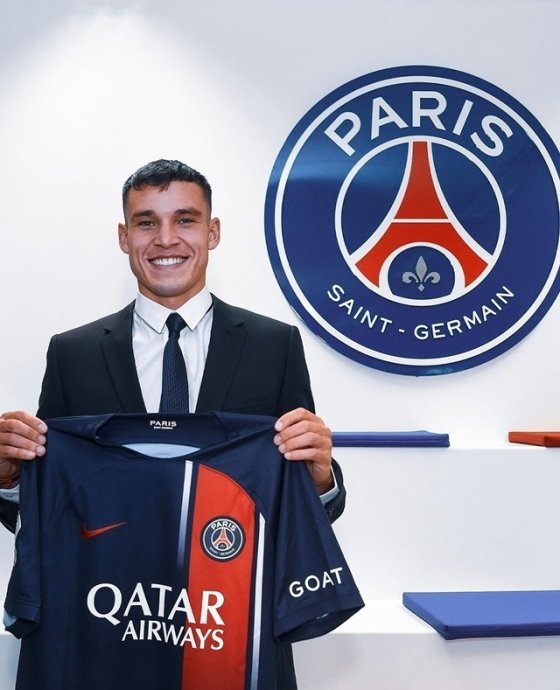 '이강인·태극기는 신경 써주세요' PSG 실수, "국기 틀렸다" 우가르테 오피셜에 우루과이 팬들 분노 : 네이트 스포츠