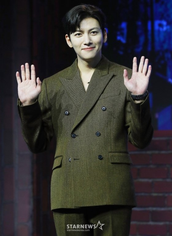 '최악의 악' 지창욱 "강남서에서 마약 카르텔 잡는 경찰 役" : 네이트 연예