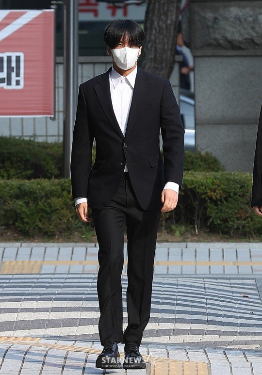 라비·나플라, 병역 비리 첫 항소심…"부끄럽다" [스타현장][종합] : 네이트 연예