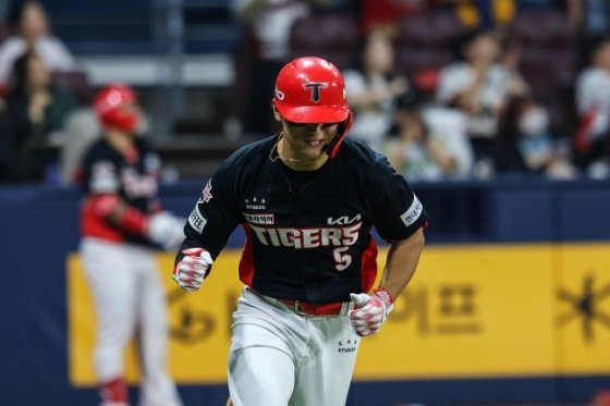 '김도영 KBO 최초 월간 10홈런-10도루-양현종 170승' KIA, 키움 꺾고 20승 선점…타이거즈 역사도 새로 썼다 [고척 현장리뷰] : 네이트 스포츠