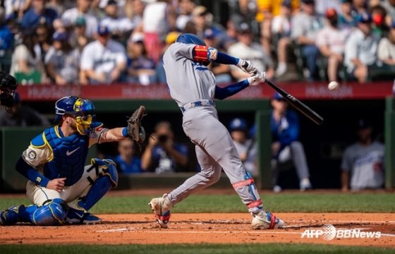 [오피셜] 김혜성 ML 첫 시즌부터 가을야구 간다! NLWC 26인 로스터 전격 합류, "수비·주루 도움될 것" 사령탑 기대 부응하나 : 네이트 스포츠