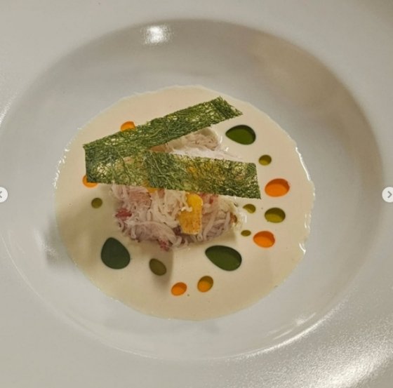 에드워드 리도 못 참는 'GD 인증샷'…"APEC 만찬 요리 영광"[스타이슈] : 네이트 연예