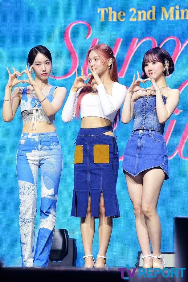 [T포토] 비비지 '청량 담은 하트' : 네이트 연예