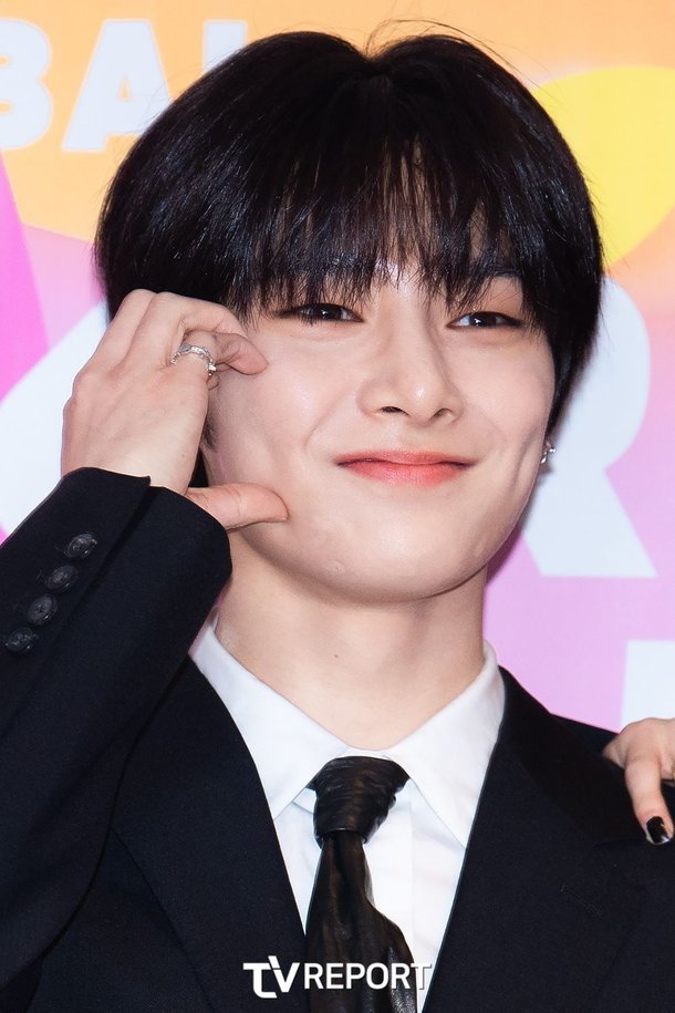 [t포토] 아이엔 오늘 아기빵 노릇노릇해 네이트 연예