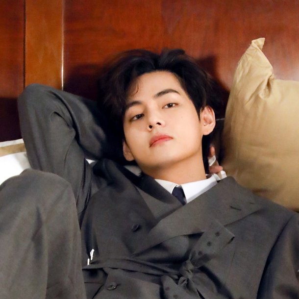 방탄소년단 뷔 日네한 K팝 男아이돌랭킹 52주 연속 1위 네이트 연예