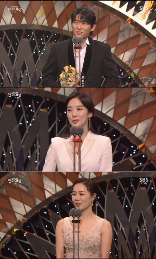[2019 SBS 연기대상] '열혈사제' 고준·'VIP' 이청아·'배가본드' 문정희 조연상 수상 : 네이트 연예