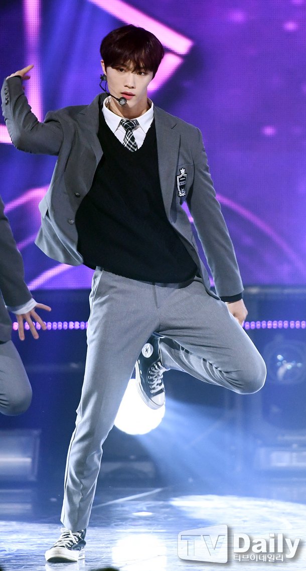 [TD포토] CIX 현석 '훈훈한 비주얼' : 네이트 연예