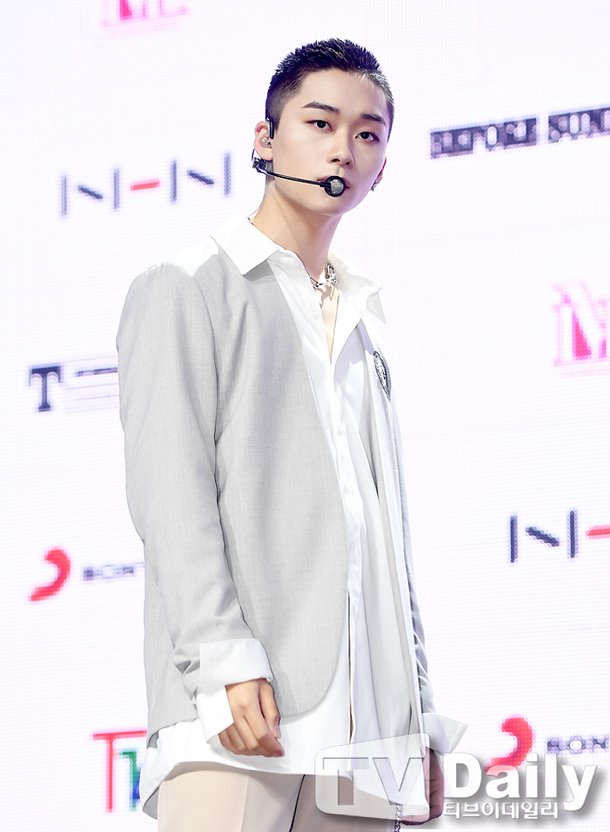 [TD포토] T1419 제로 '날카로운 눈빛' : 네이트 연예