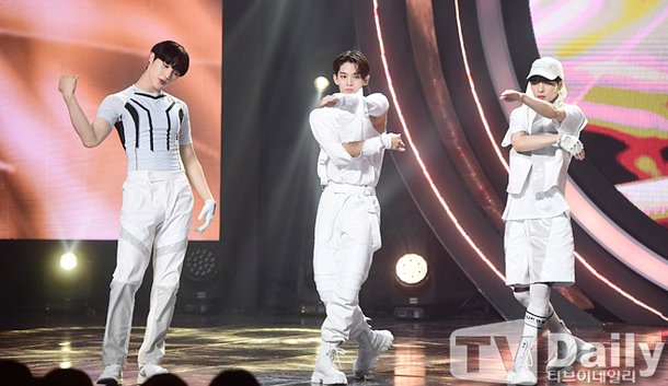 [TD포토] CIX '자유로운 관절' | 네이트 연예