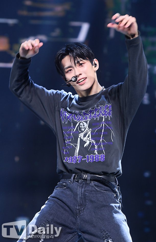 [TD포토+] TNX '볼수록 빠져는 매력 덩어리들' : 네이트 연예