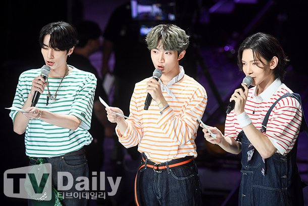 [TD포토+] 샤오쥔-형섭-여상 '더쇼 3MC의 비글미 모아보기' : 네이트 연예