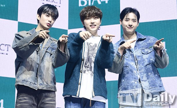 [TD포토] B1A4 '군백기 끝 2년2개월만에 컴백' : 네이트 연예
