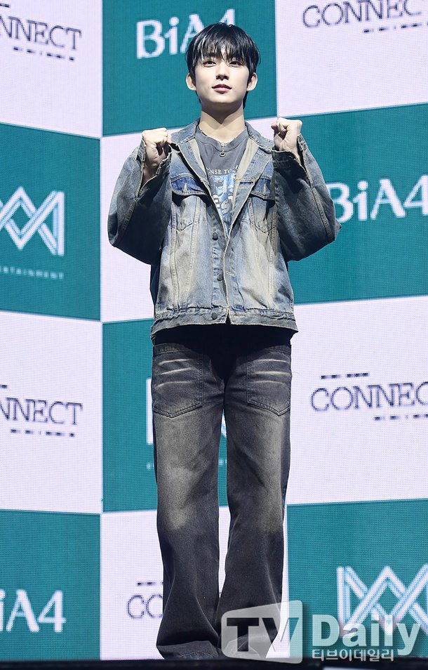 [TD포토] B1A4 공찬 '남사친 눈빛' : 네이트 연예