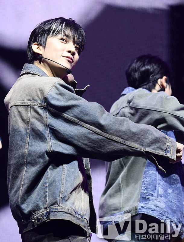 [TD포토] B1A4 공찬 '남사친 눈빛' : 네이트 연예