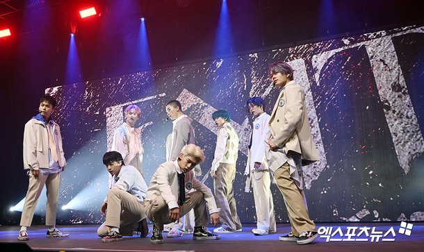 T1419 'EXIT'[엑's HD포토] | 네이트 연예